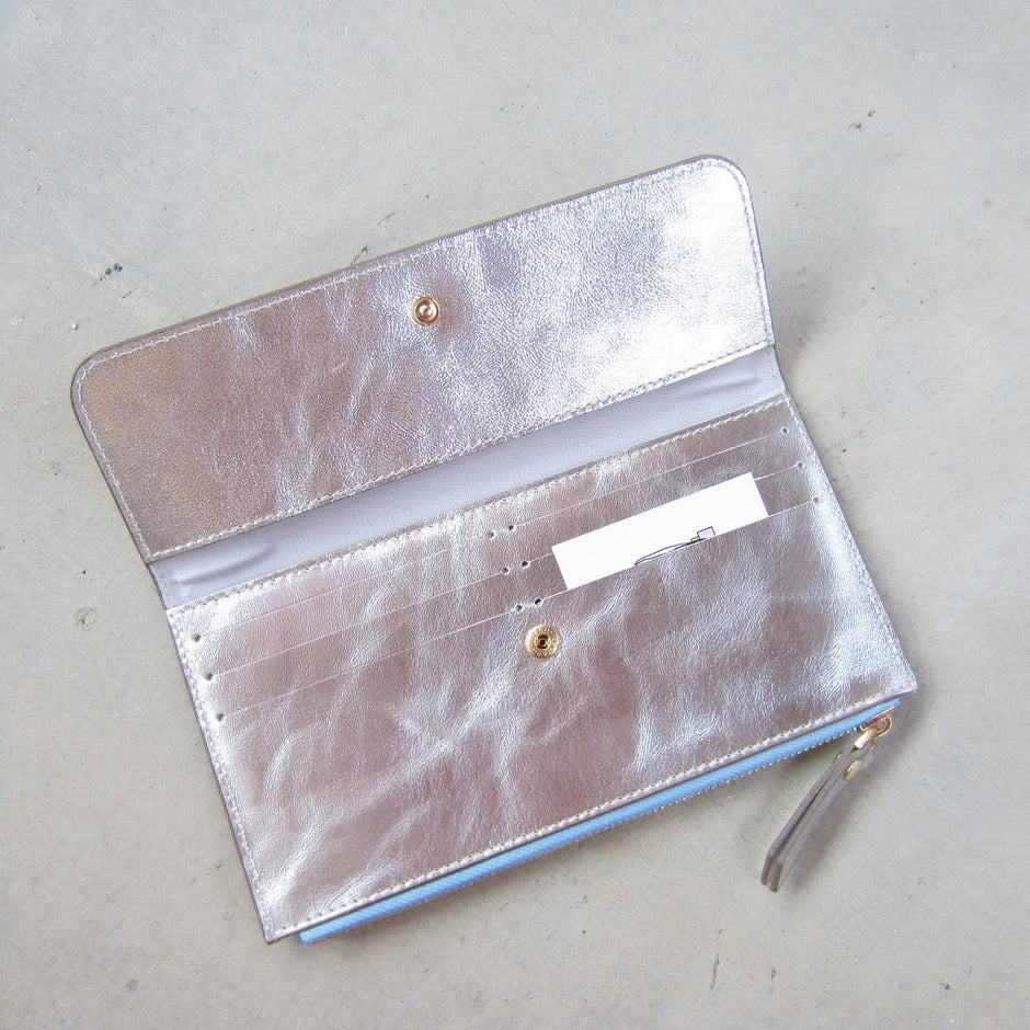 Wallets and Card Holders – MASS MoCA